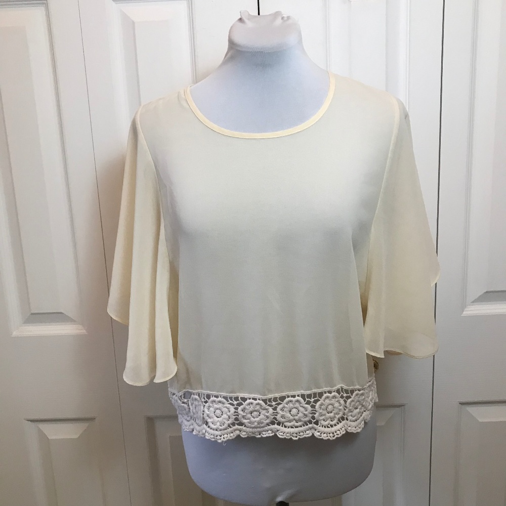 Hip Sheer Ivory Crochet Bottom Bell Sleeve Top Xs - Gem